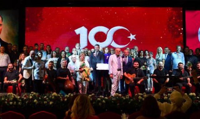 İşte ATSO'da ödül alanlar - GÜNDEM - İleri Gazete İşte ATSO'da ödül alanlar - GÜNDEM - İleri Gazete