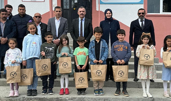 Kaymakam’dan bayram hediyesi - GÜNDEM - İleri Gazete Kaymakam’dan bayram hediyesi - GÜNDEM - İleri Gazete